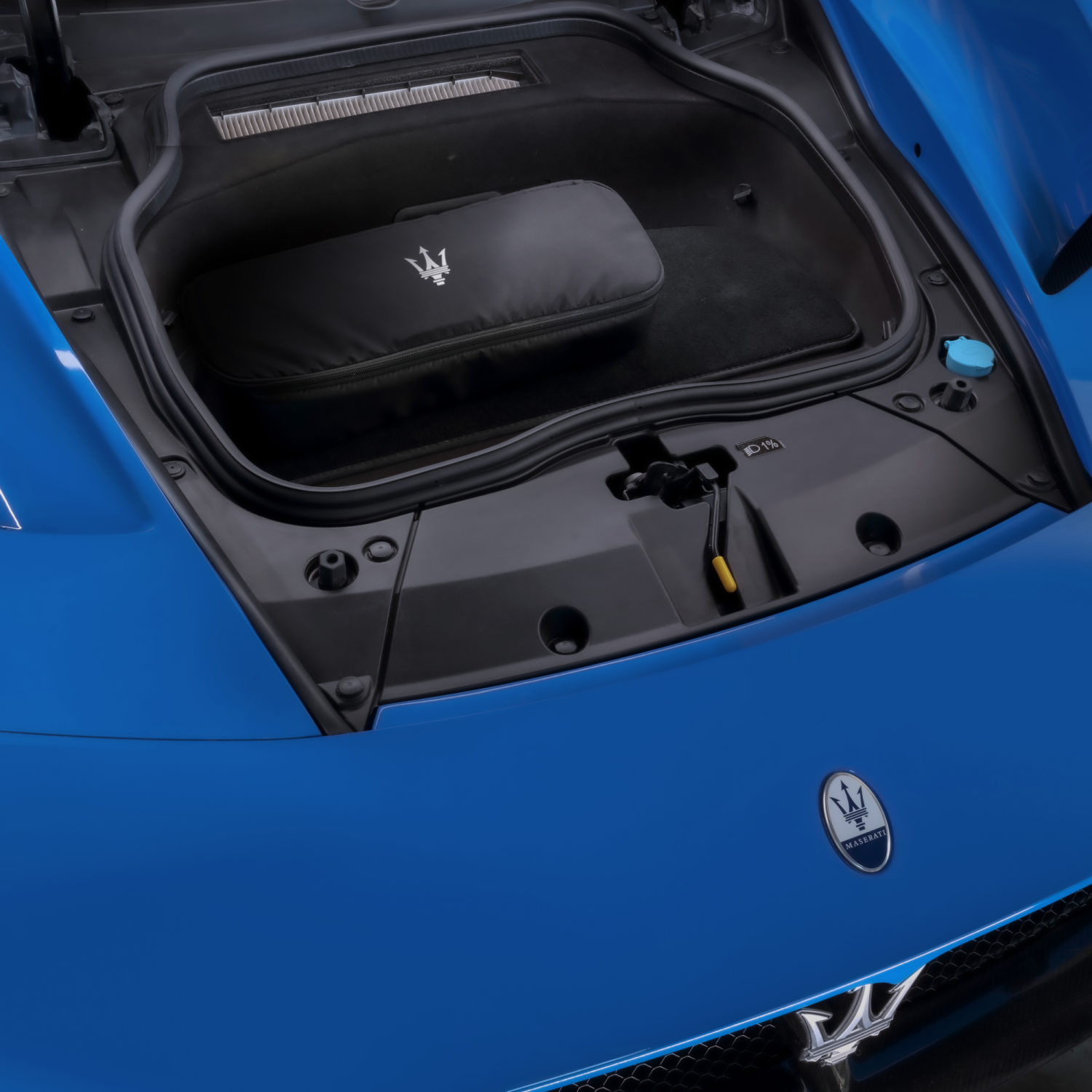 Emergency Kit 1 - MC20 – US - Maserati Store